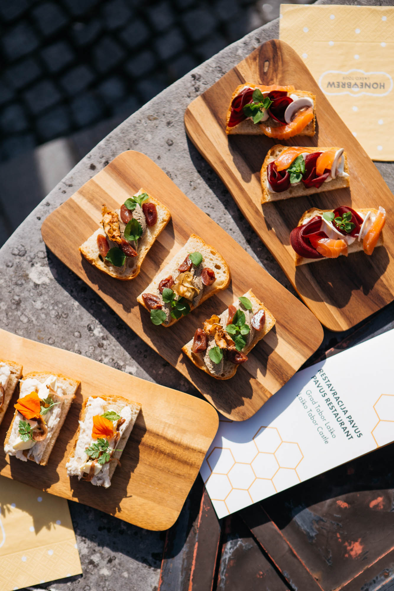 Pivocvetni potep po Laškem | Laško